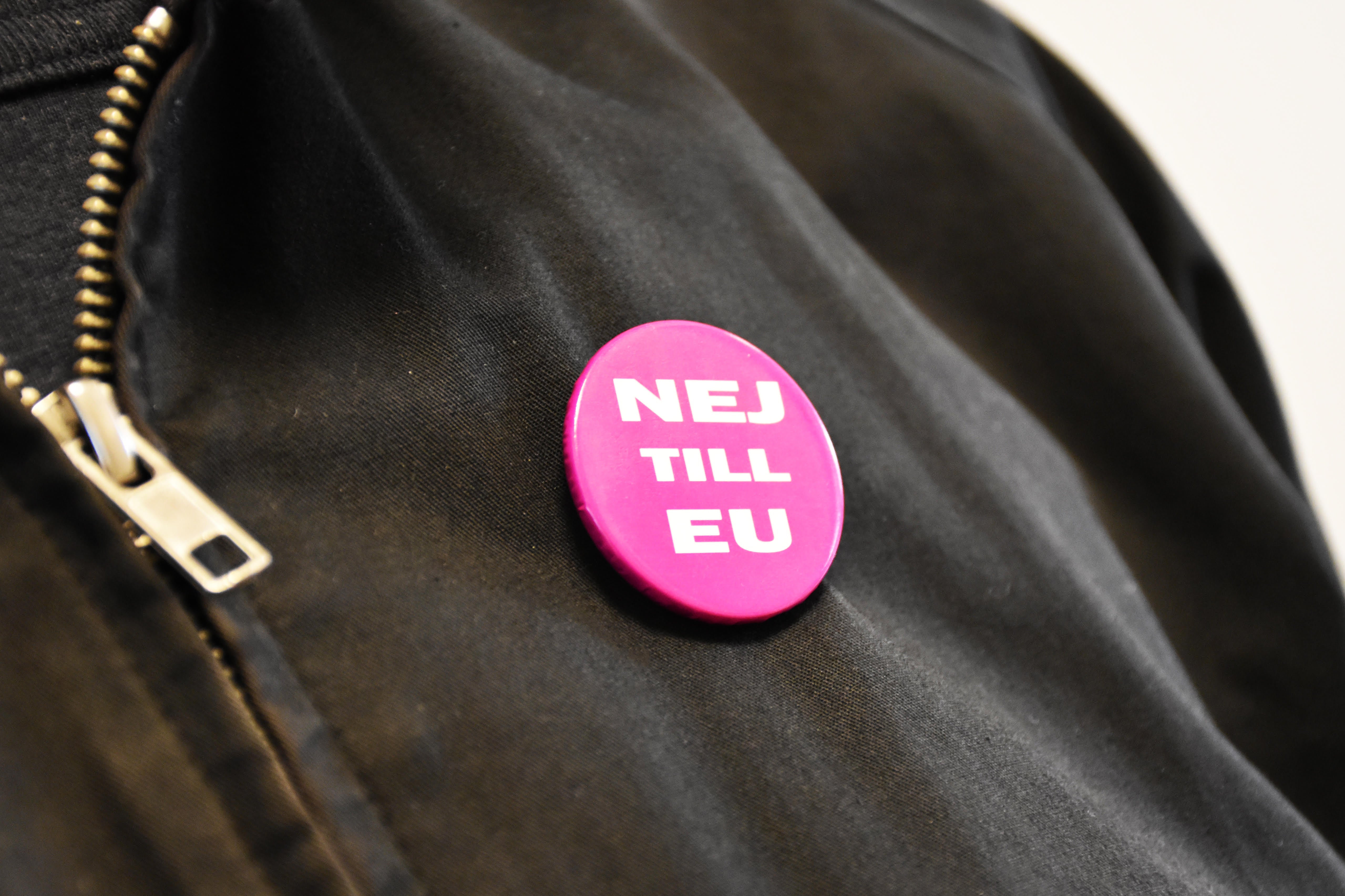 Knapp: Nej till EU – Proletärkultur